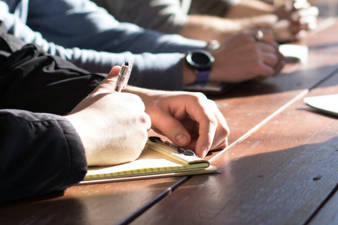 Types of Interpreting Explained (Simultaneous, Consecutive, etc.)